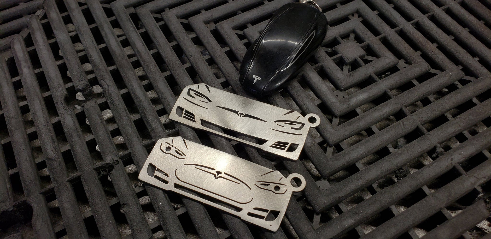 Tesla Model S Key Chain - Advanced Metal Art